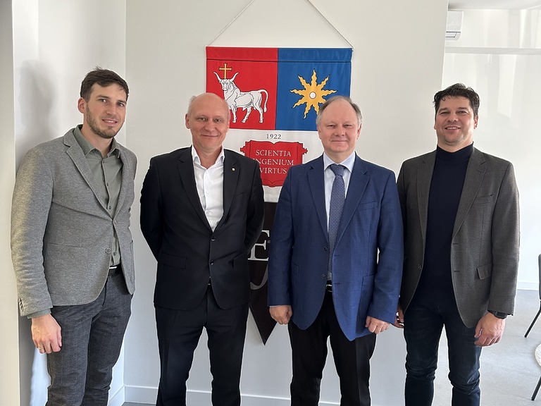 KTU Elektros ir elektronikos fakultete – MIT profesoriaus S. Paltsev vizitas - Elektros ir ...